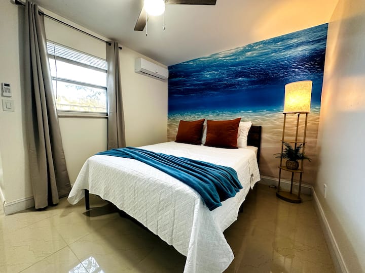 Cozy Studio | 5min Downtown | Patio & Pets - West Palm Beach, FL