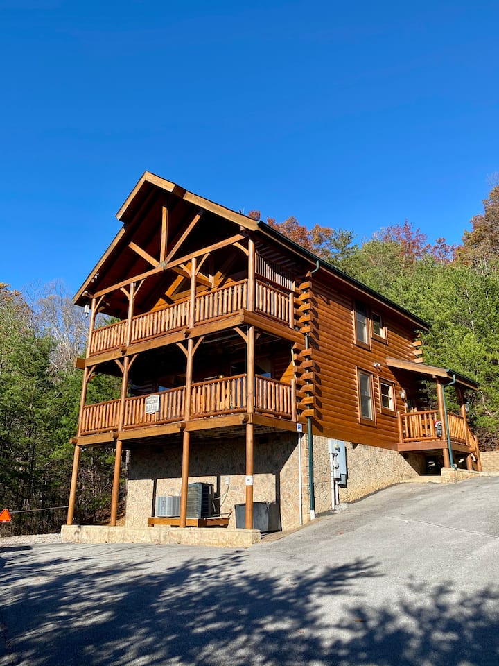 Appalachian High - Best View At The Preserve ! - Wears Valley, TN