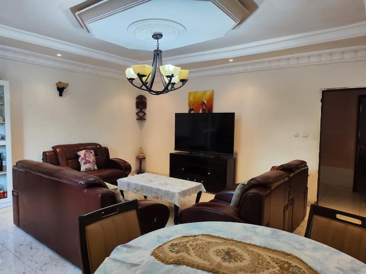 Chez Prycillia - 리브르빌