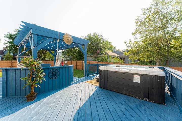 King Beds, Cosmos Stays, 4 Baths - Naperville
