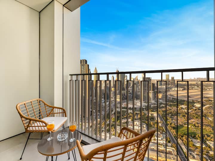 Luxury 2br Between Difc & Downtown | Skyline View - Dubai