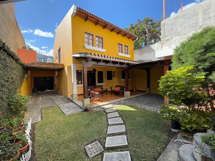 Casa Familiar Privada Y Céntrica - El Tejar