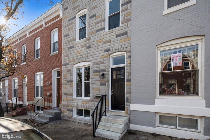 Private Room + Bath In Remington - #3 - Baltimore, MD