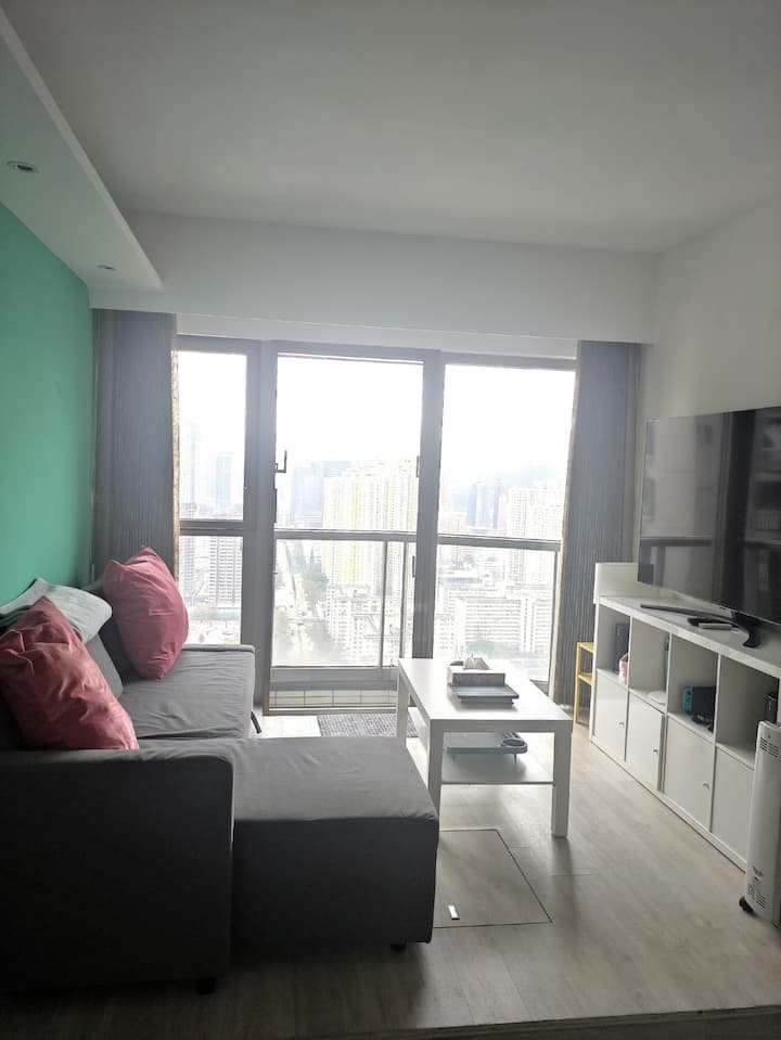 High Rise Modern 2 Bed W Private Roof - Sheung Wan