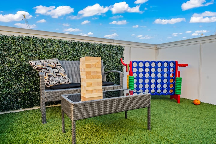 The Bella Vista Suite *Green Patio Fun!* - Fairmount-Southside Historic District - Fort Worth