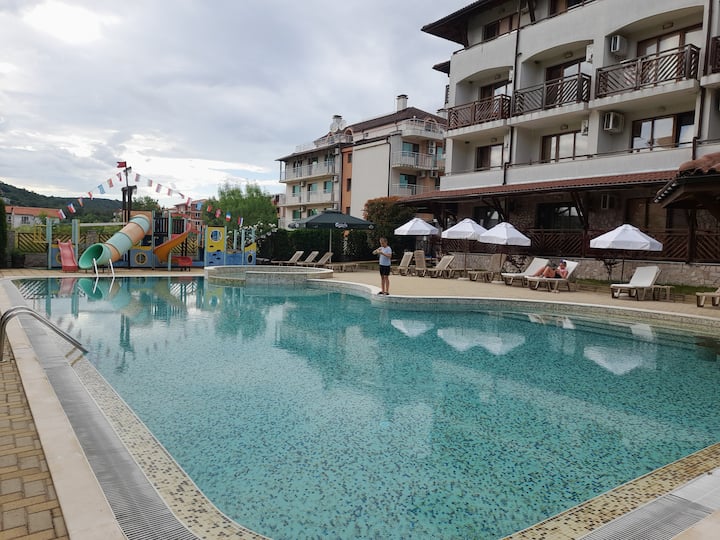 Traumhaftes Strand-apartment In Primorsko  Zora7 - Primorsko