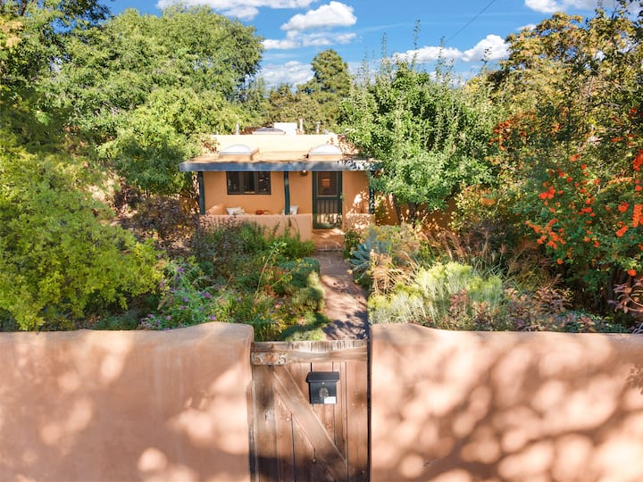 Adorable Santa Fe Home - Santa Fe, NM