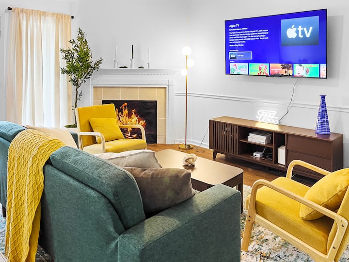 4br Near Airport - King Bed, Beauty Bar, & Parking - Pooler, GA