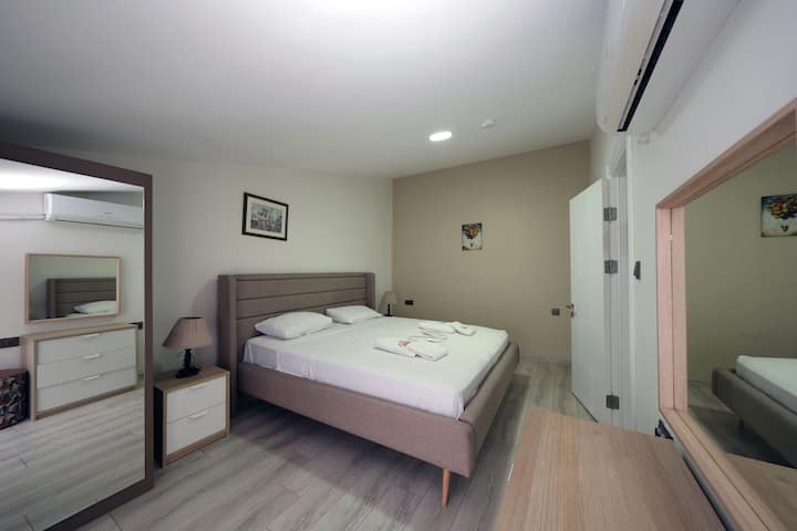 Urla Merkezde Teras Süit - Urla