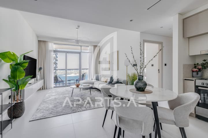 Deluxe Seaview And Direct Beach Access - Dubai