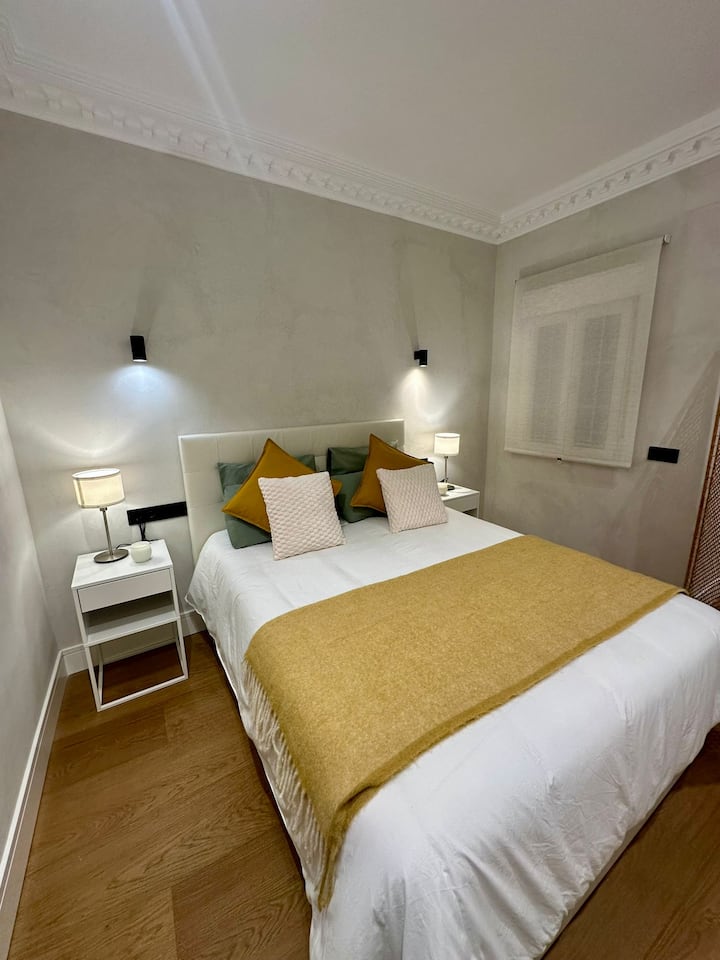 Elegante Piso En Huertas - Madrid