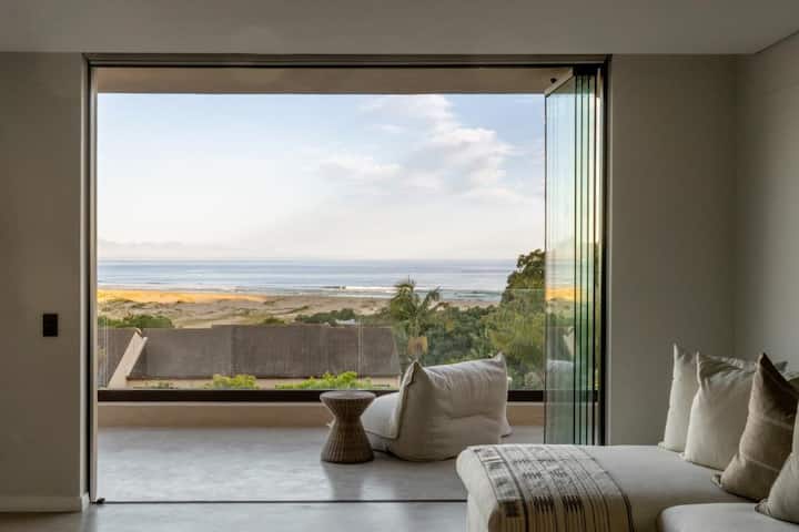 Breath Taking Ocean View Luxury Apartment - Plettenberg Bay