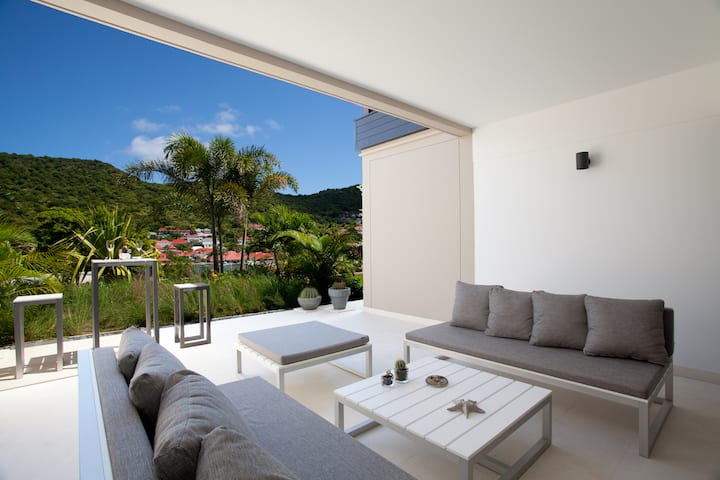 Camille - Saint-Barthélemy