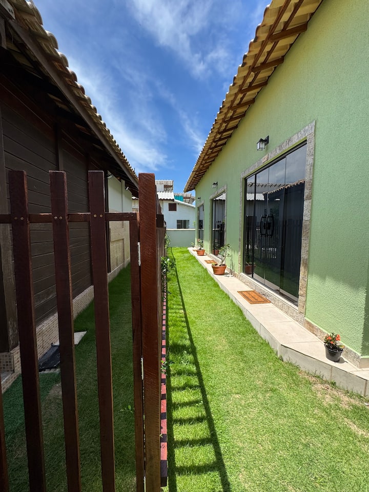 Eco Das Ondas Loft 2
150 Mts Da Praia!
Com Ar Cond - Cabo Frio