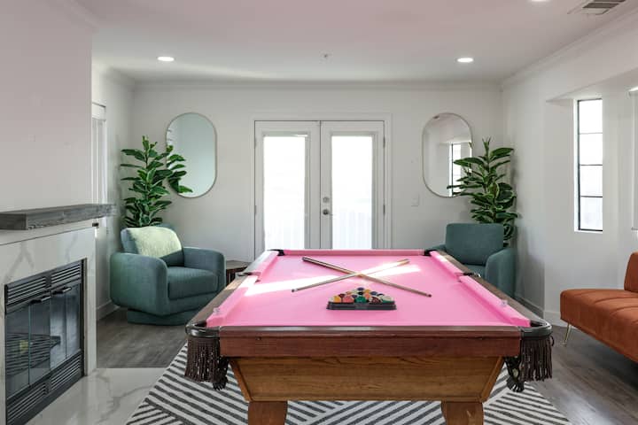 Sd Lux Oasis: Theatre, Spa, 14beds, Ac, Sleeps 20+ - La Mesa, CA