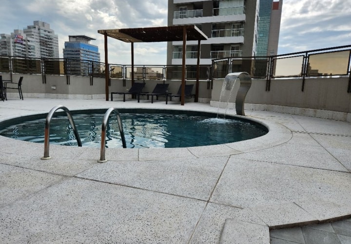 Flat Em Santos Com Piscina E Estacionamento Gratis - Santos