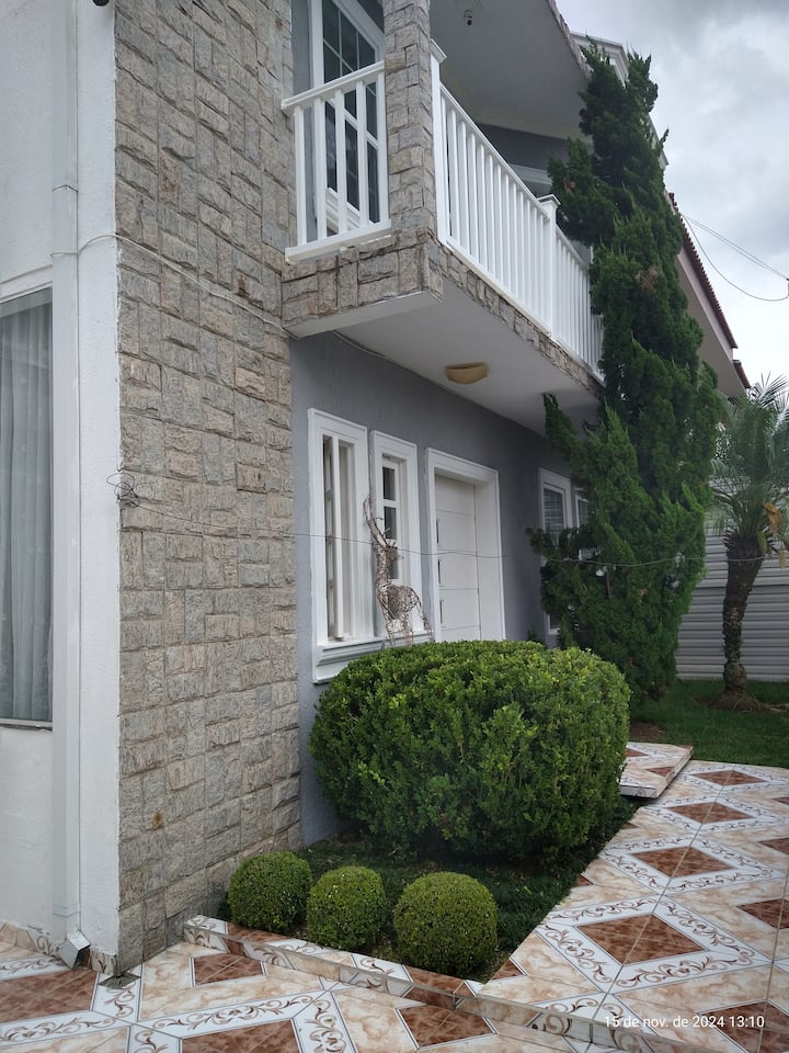 Casa Ampla Próximo Ao Aeroporto. - São José dos Pinhais