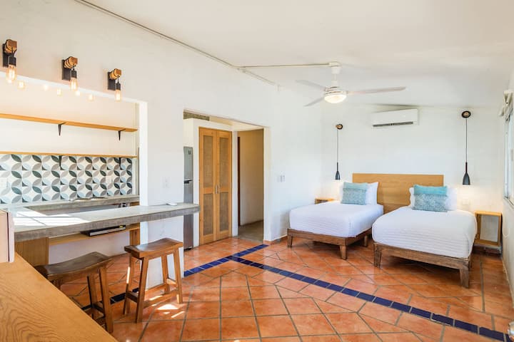 Bright Surf Studio + Yard Walk To Beaches & Dining - Punta Mita
