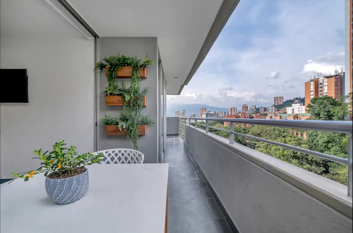 Apartment In Provenza / Ac / Great View - Medellín