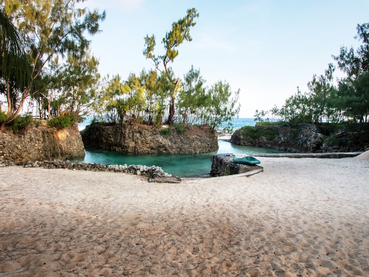 Bluwota (Sleeps 8) - Vanuatu