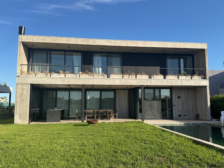 Hermosa Casa En Puertos Al Agua! - Belén