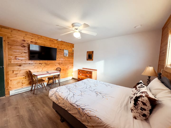 Historic Cabin/in Town/lake Walk/black Bear - Grand Lake, CO