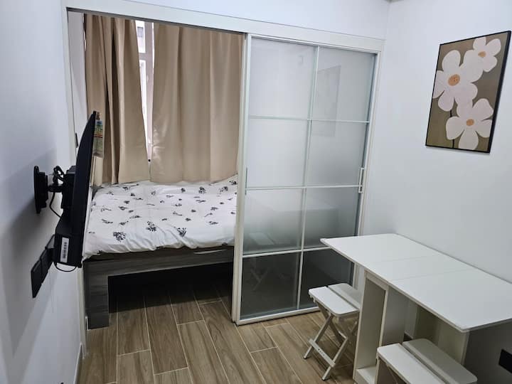 Kb公寓-佐敦地鐵站上蓋理工大學附近新裝修c房 - Mong Kok