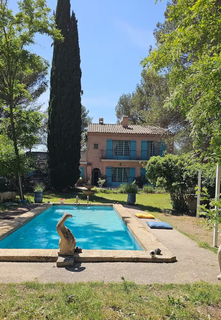 Belle Villa Provençale Dans La Pinède - Aix-en-Provence