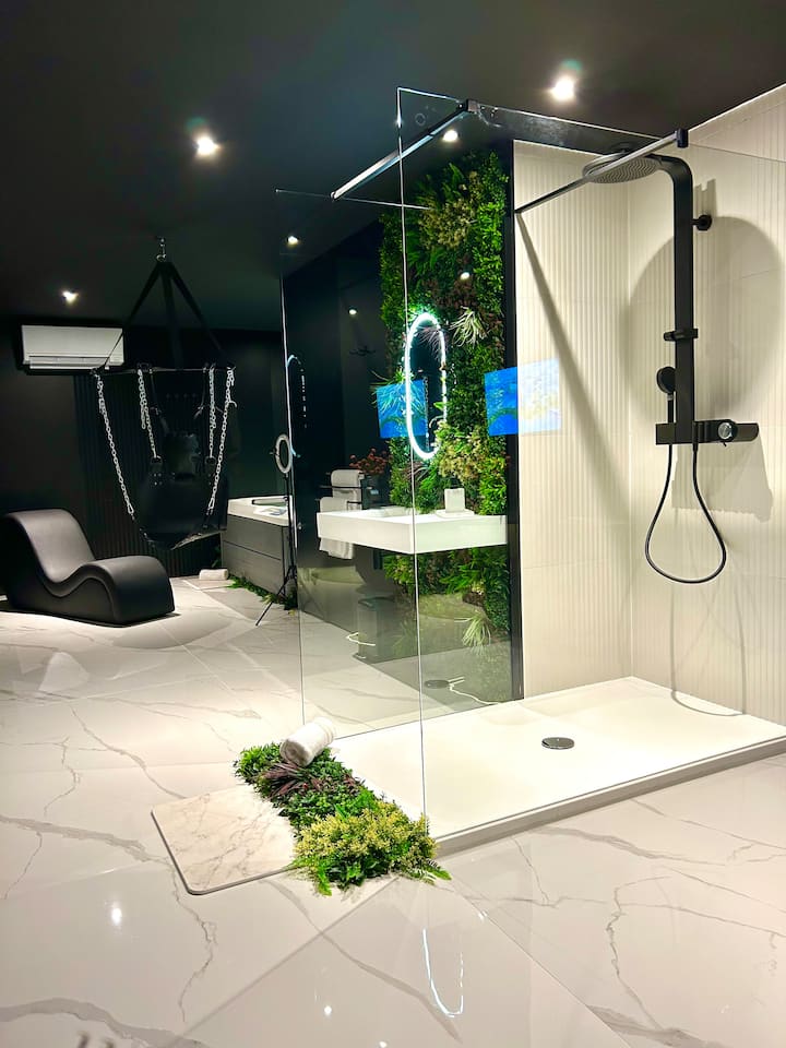 Bdsm Tantra Love Room & Spa - Salon-de-Provence