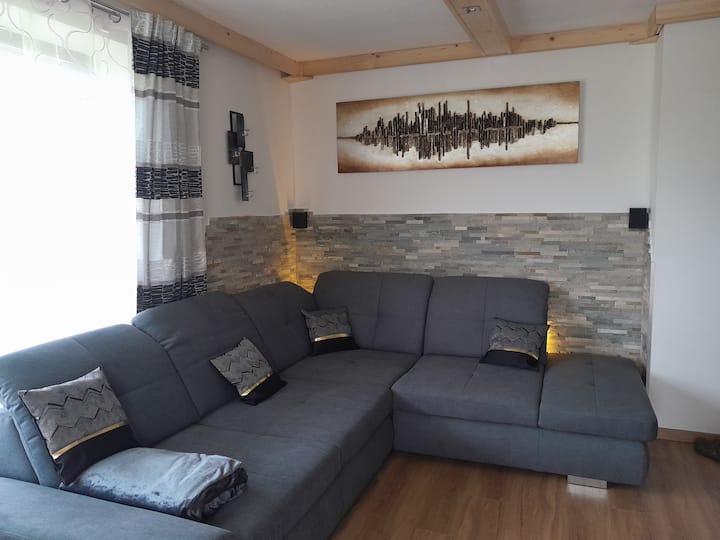 Haus Wastl (Top Wohnung, Extra Groß) 3 Bäder, 3 Wc - Windischgarsten