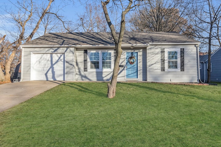 One Block From Downtown Op. Finished Basement. - Kansas City