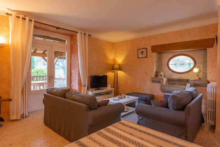 Maison Confortable Au Calme - Lot