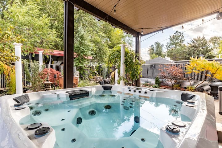 Oasis In The City - Hot Tub, Pool Table, Koi Pond! - Salt Lake City, UT