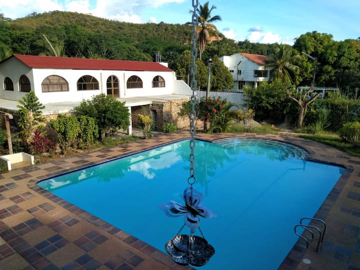 Casa Quinta Piedra Cristal - Melgar