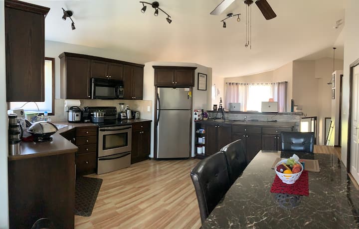 Affordable & Cozy Room For Rent! - Red Deer