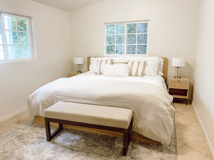 Serene Santa Barbara Cottage - Santa Barbara, CA