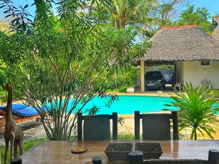 Villa Maridadi With Pool - Diani Beach