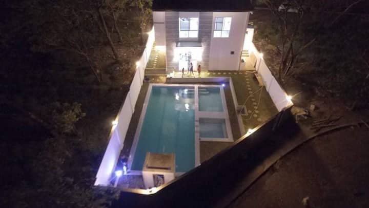 Private Villa+pool+unli Karaoke - Baras