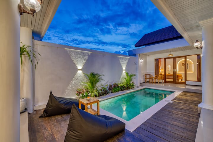 3 Bed Cozy Mediterranean-style Escape In Berawa - Seminyak
