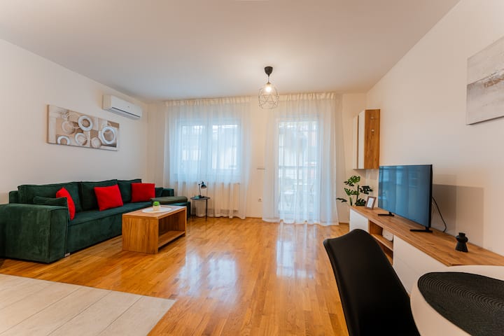 Flex Selfcheckins 127/ 2 Bedrooms/ Parking/ Loggia - 薩格勒布