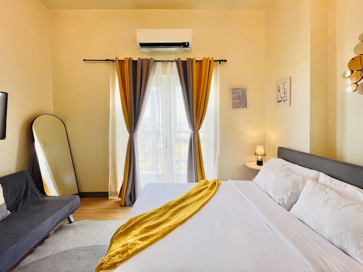 * *29 Chic Studio Escape - Iloilo City