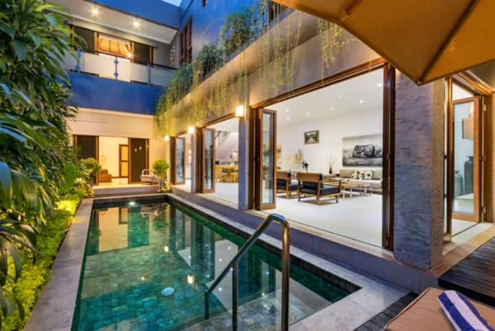 Stunning 4 Bed Villa In Legian - Seminyak