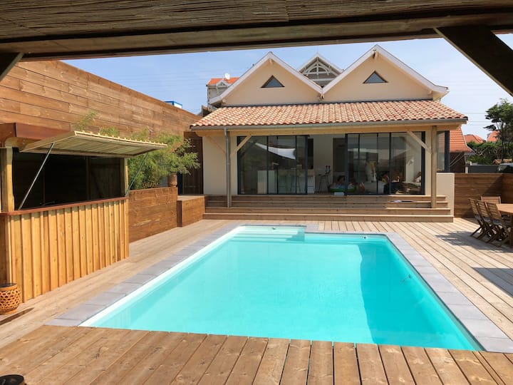 A 250 M De La Plage Piscine Et Spa - Lacanau