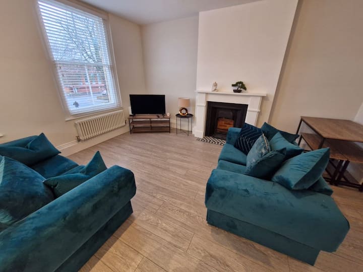 Light And Airy 2 Bed Linden Flat - Bedford