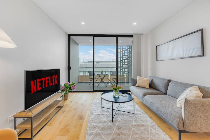 Apartment With Pool Gym In The Heart Of Chatswood - North Sydney