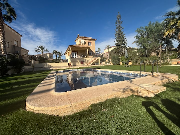 3 Bedroom 2 Bathroom Villa Cabuzana Vera - Vera