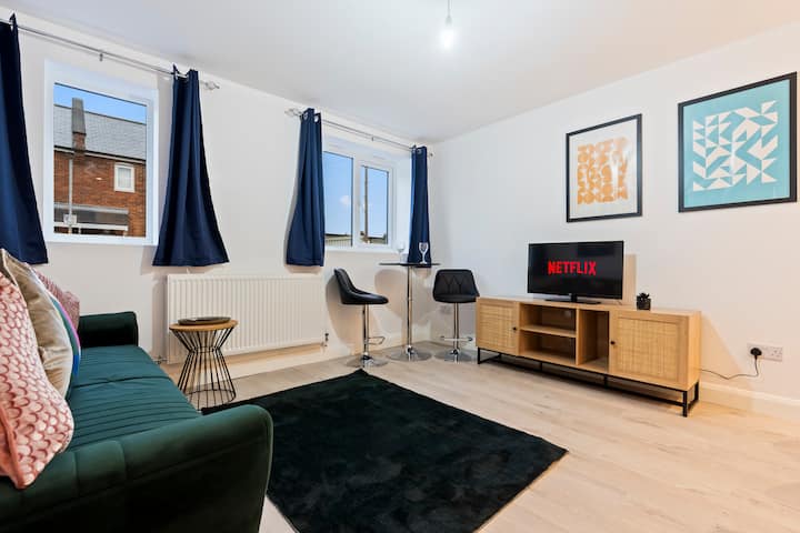 Ruby’s Retreat-4 Bed- Contractor Disc- Wifi - Hertfordshire