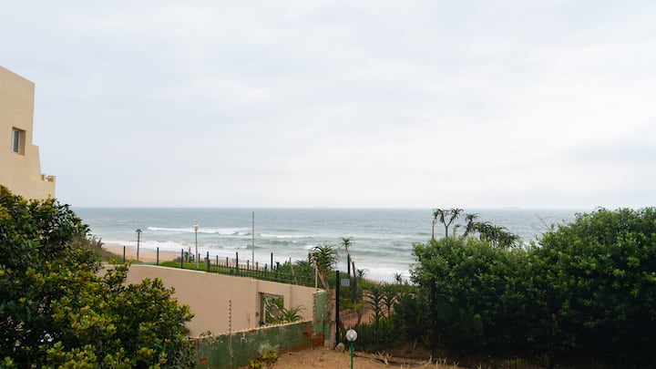 3 Licorna Beach; Umhlanga Rocks - Mount Moreland