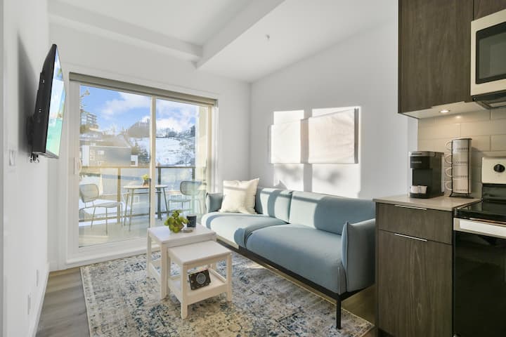 King Bed | Mins To Saddledome | Cgy Tower Views - 卡加利