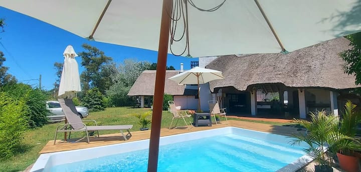 Majestuosa  Casa Atlantida Sur - La Floresta